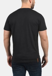 Solid SDVOLKER - T-Shirt basic - black/schwarz - Zalando.ch
