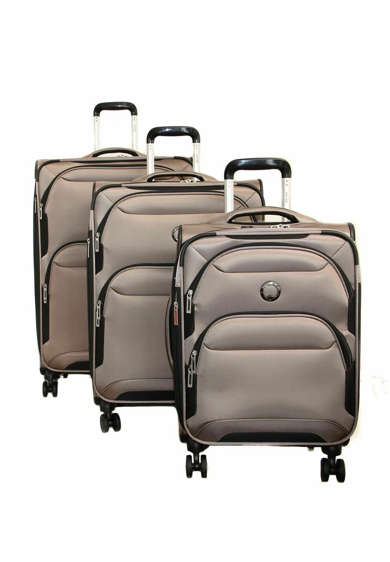 Delsey Paris SKY MAX 2 0 EXPANDABLE 4 DOUBLE ROLLS TROLLEY SET ...