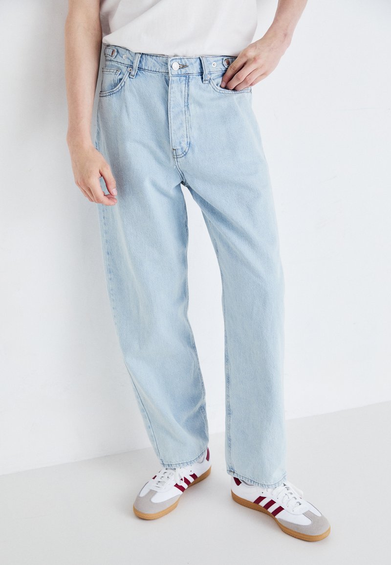 Only & Sons ONSFADE LOOSE BUTTONS BOX - Jeans Relaxed Fit - light blue ...