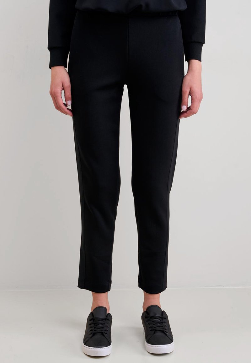 Jimmy Key ELASTIC WAIST TRACKSUIT BOTTOMS - Tracksuit bottoms - black ...