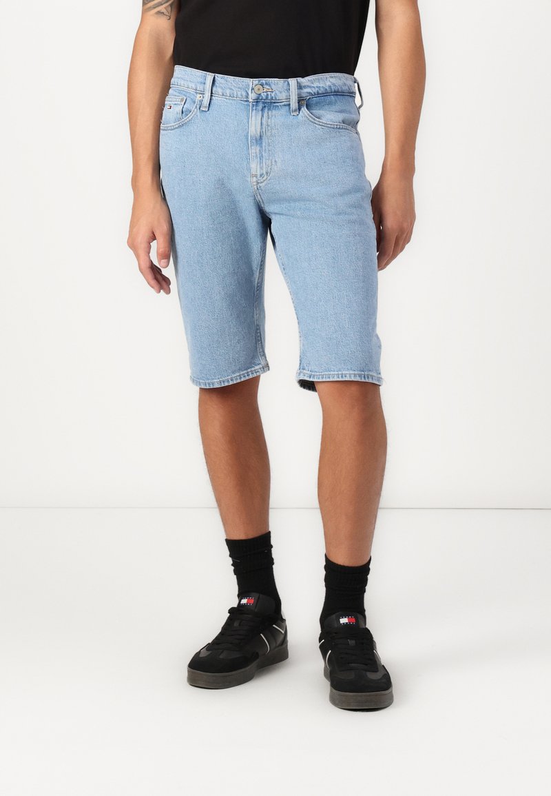 Tommy Jeans RYAN - Denim shorts - denim light/light-blue denim - Zalando