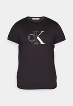Calvin Klein Jeans Plus PLUS OUTLINE MONOLOGO TEE - Print T-shirt - black - Zalando.ie