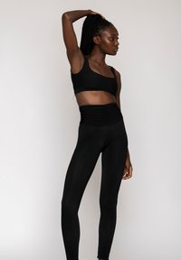 Flavia Valentini THERMAL - Leggings - Hosen - black/schwarz - Zalando.de