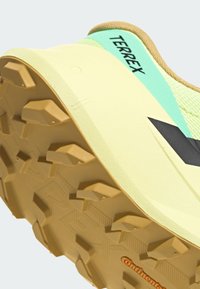 adidas Terrex TERREX AGRAVIC SL - Chaussures de running - frozen lemon ...