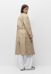 PULL&BEAR BASIC - Trench - beige - Zalando.it