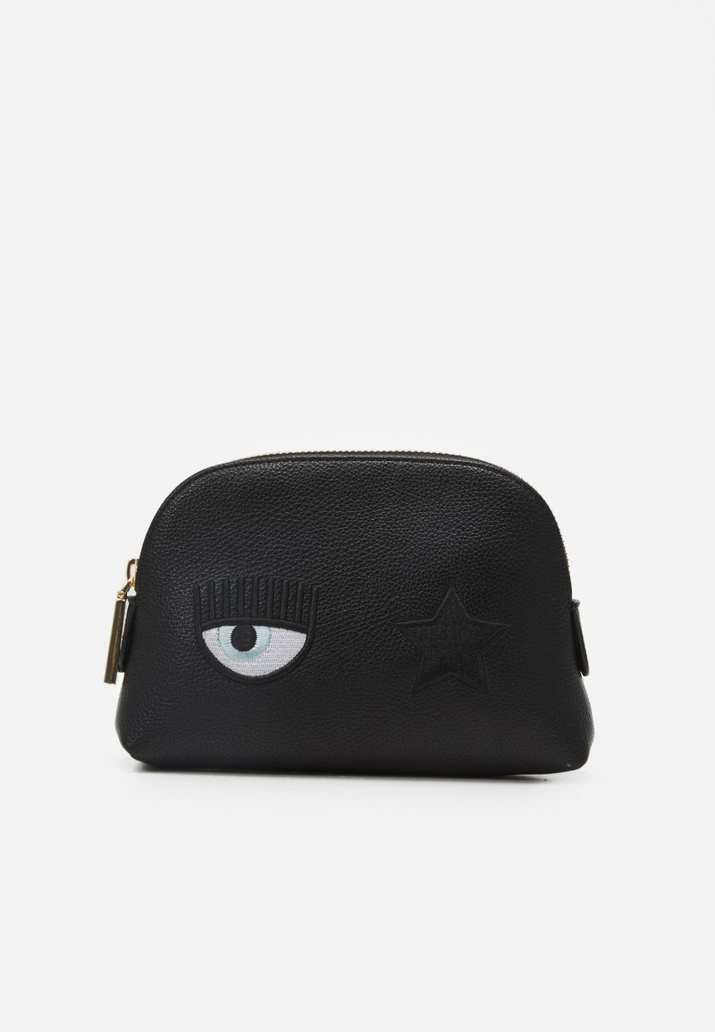 chiara-ferragni-range-eye-star-logo-sketch-higienos-reikmen
