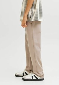 Jack & Jones Junior Chinos - crockery/beige - Zalando