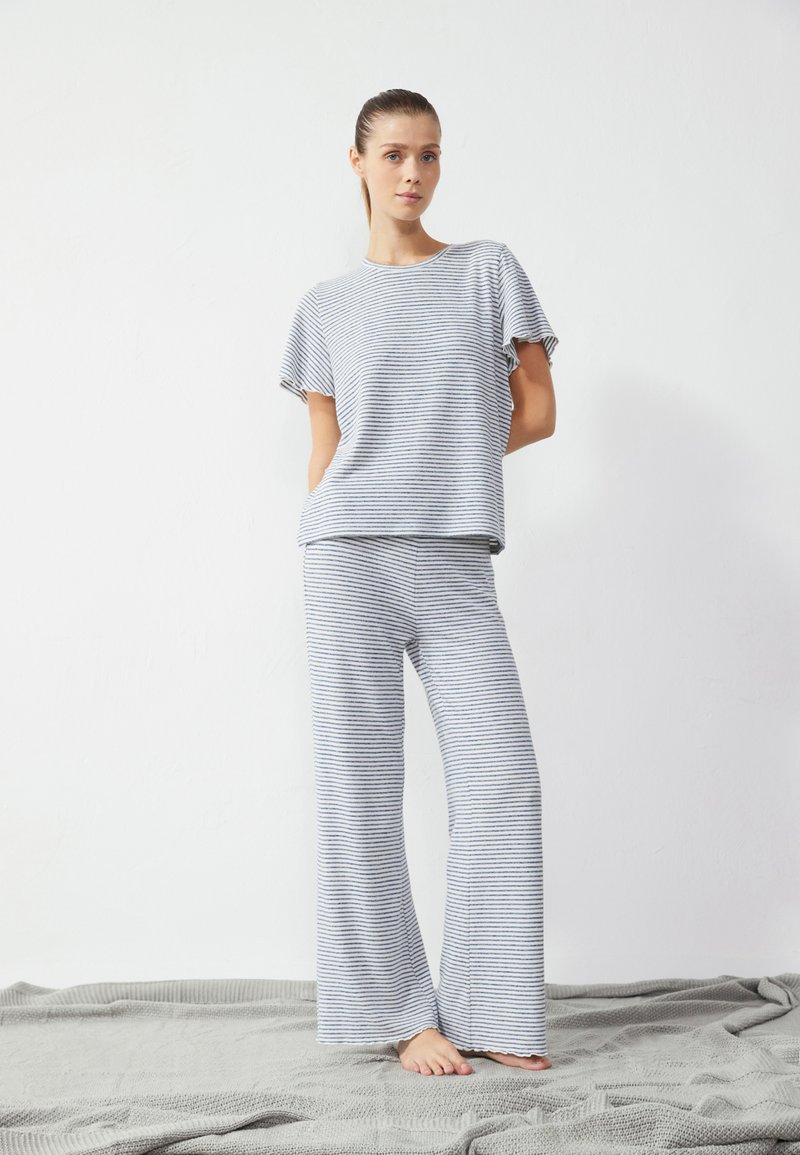 Anna Field FINE STRIP PYJAMAS SET - Pyjama - white/dark blue/weiß ...