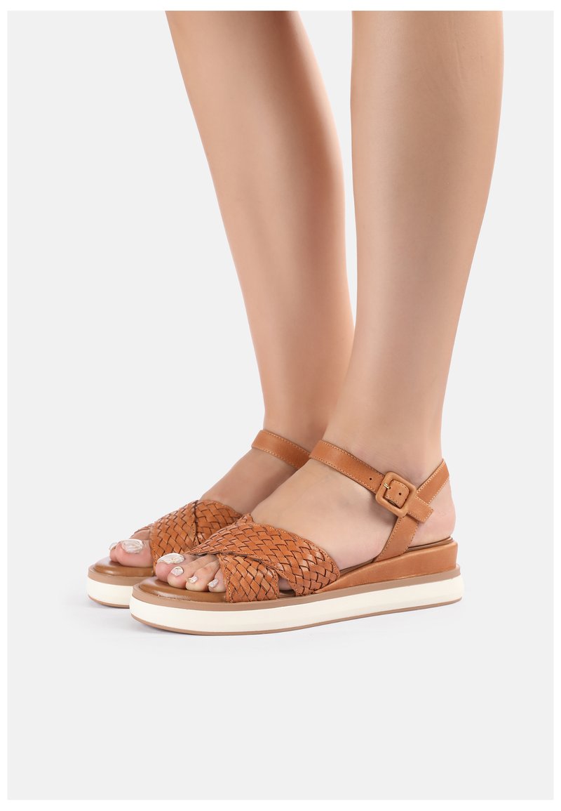 Inuovo Plateausandalette Coconut Ccn Ocker Zalando At