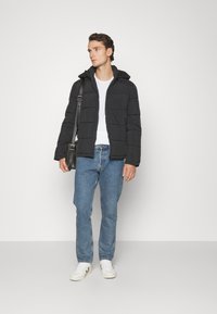 Selected Homme SLHCOOPER PUFFER W NOOS - Winterjacke - black/schwarz ...