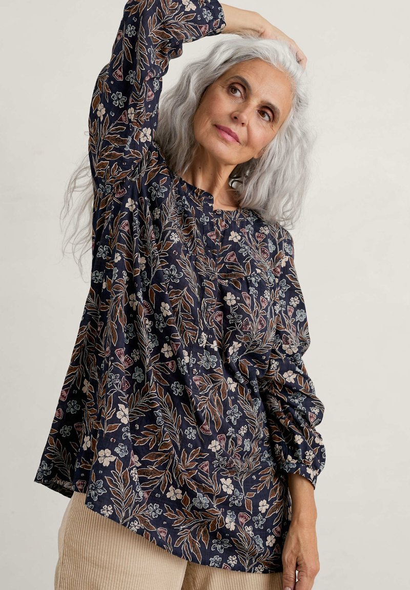 Seasalt Cornwall FIELDFARE - Blouse - floral glaze maritime/dark blue ...