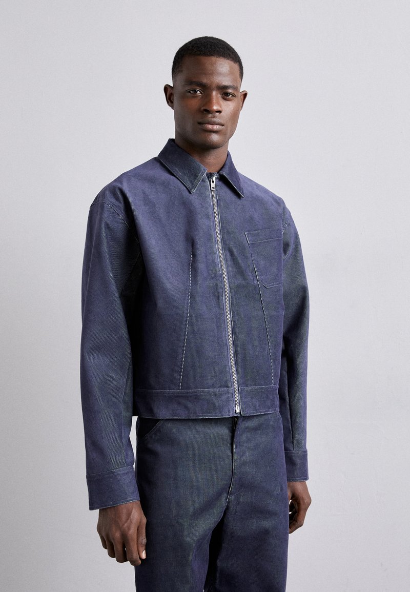 Wood Wood TWISTED SEAM CHORE JACKET - Chaqueta fina - envy green/blue ...