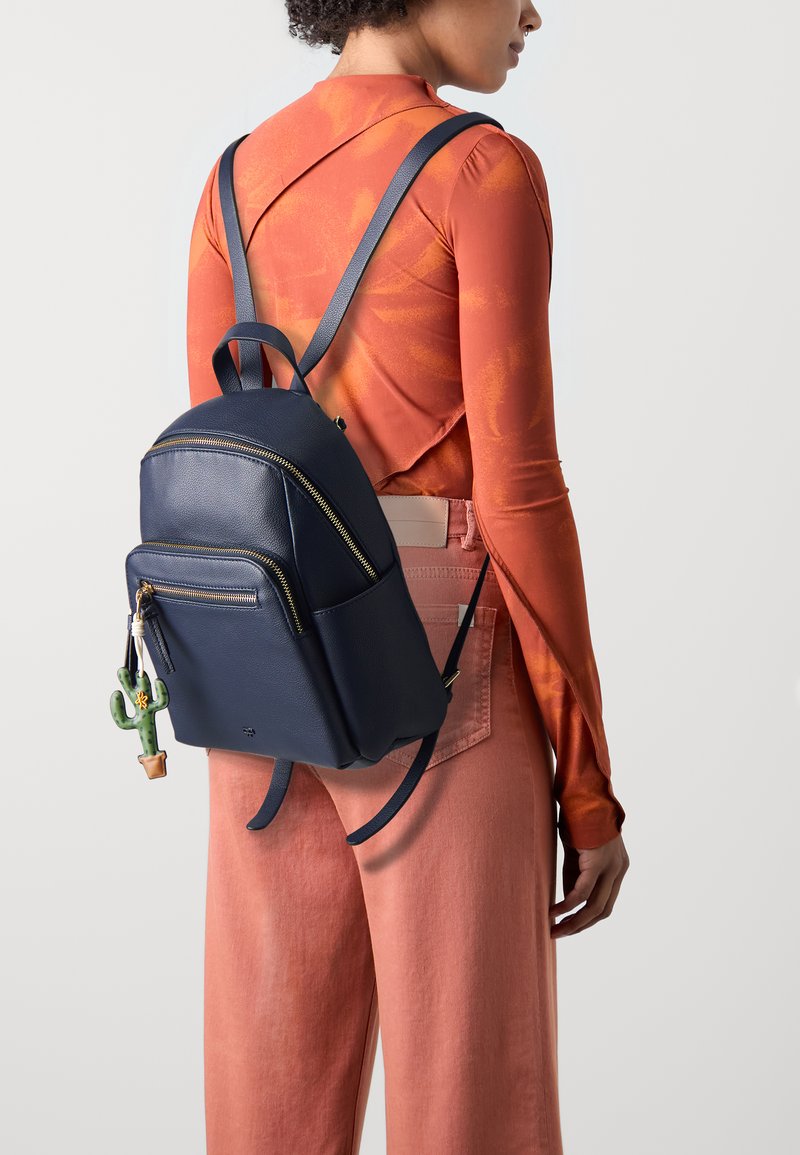 PARFOIS BACKPACK SAHARA L - Rucsac - navy/bleumarin - Zalando.ro