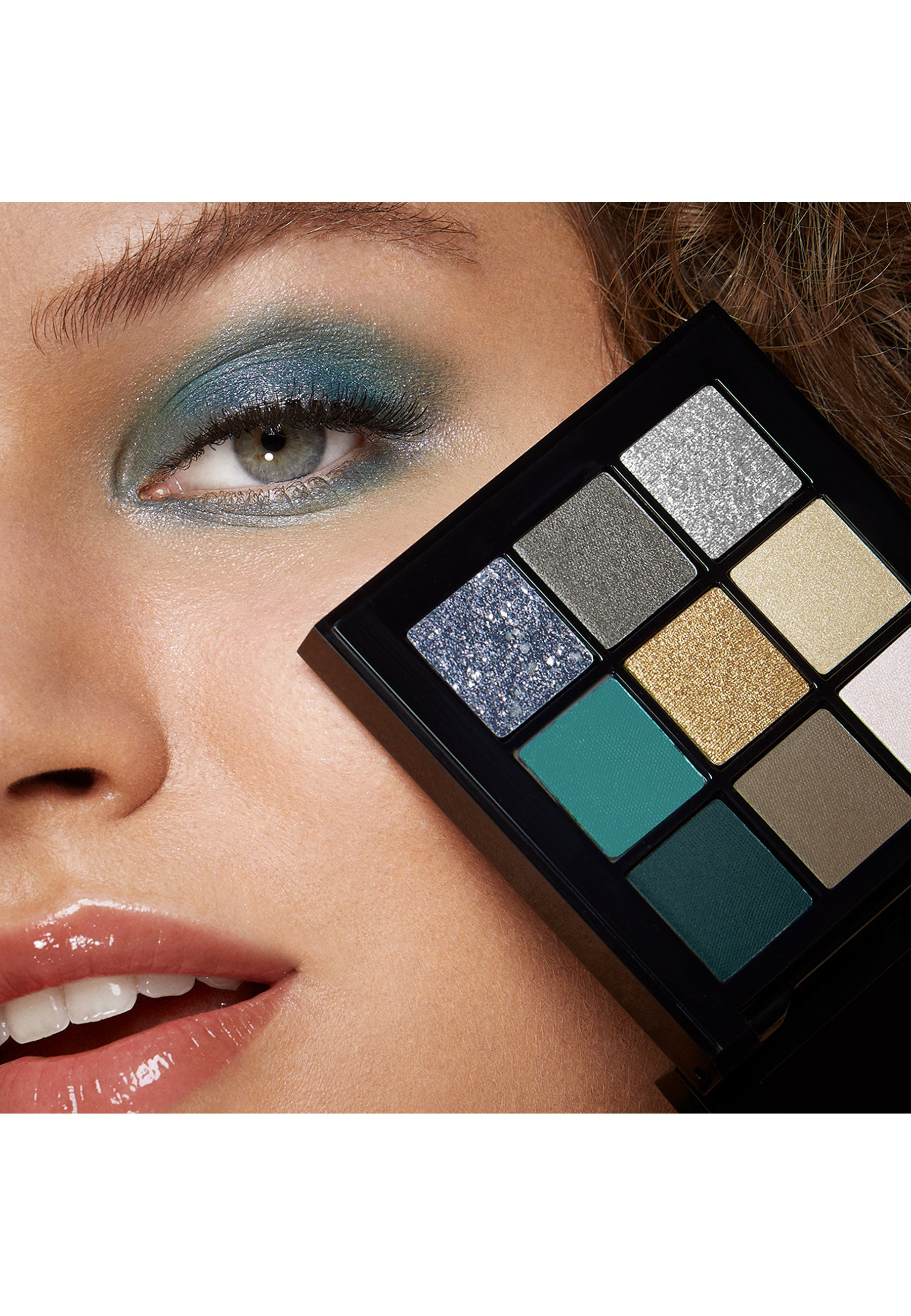 Green eyeshadow palette store