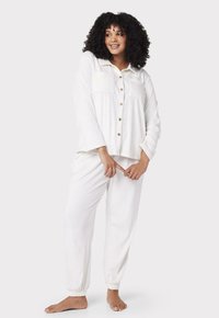 Chelsea Peers CO-ORD SET - Nachtwäsche Set - off white/weiß - Zalando.at