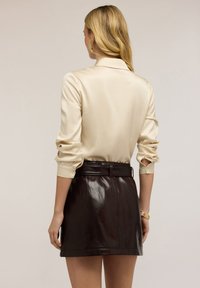 Motivi Button-down blouse - beige - Zalando