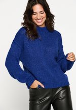 LolaLiza WITH DROOPING SLEEVES - Strickpullover - electric blue/blau ...