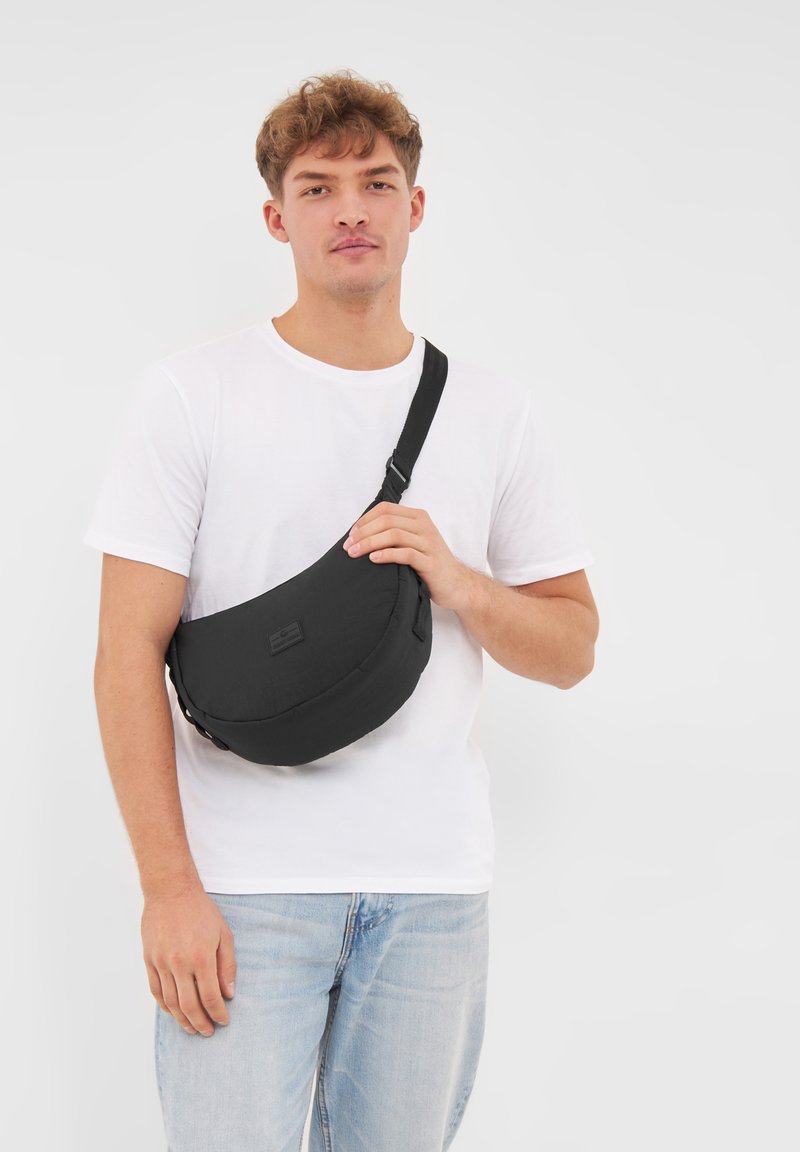 Johnny Urban KAIA SMALL HALF MOON - Across body bag - black - Zalando.ie