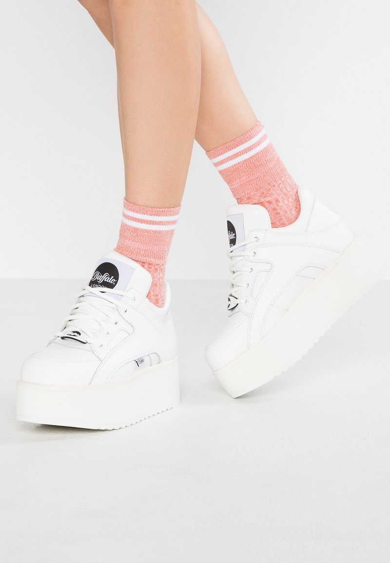 Buffalo Trainers - blanco/white - Zalando.co.uk