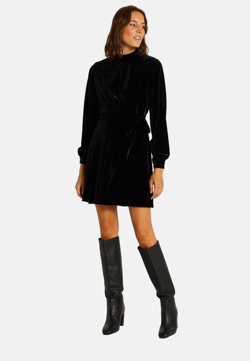 Monoprix COURTE COL MONTANT - Robe de jour - noir - ZALANDO.FR