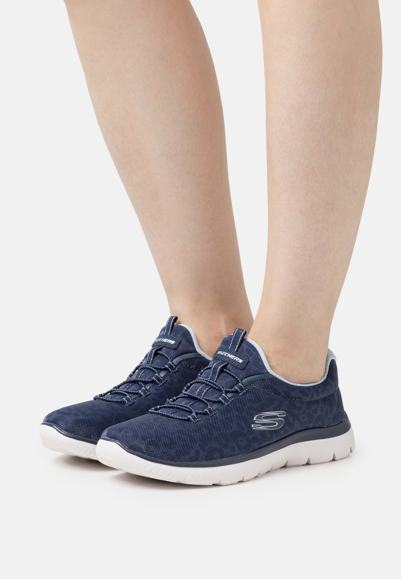 Skechers Sport SUMMITS - Scarpe senza lacci - navy/light blue/blu ...