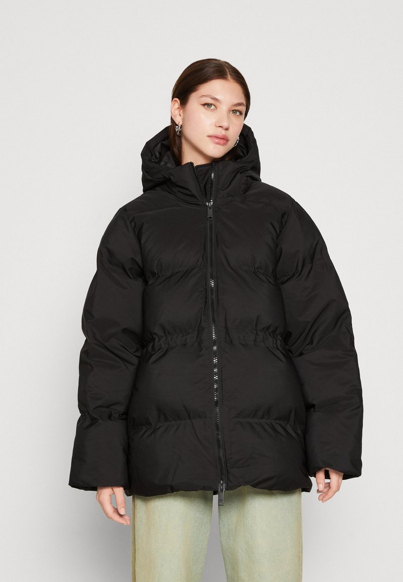 Weekday ILLISA WAISTED PUFFER - Vinterkåpe / -frakk - black/svart ...