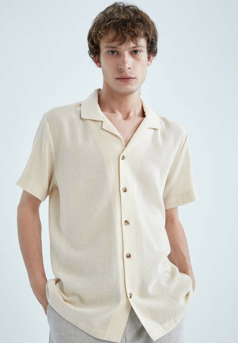 DeFacto REGULAR FIT - Hemd - beige - Zalando.de