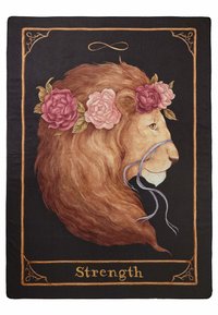 FABLE ENGLAND STRENGTH TAROT TALES JESSICA ROUX COLLABORATION - Sjaal ...