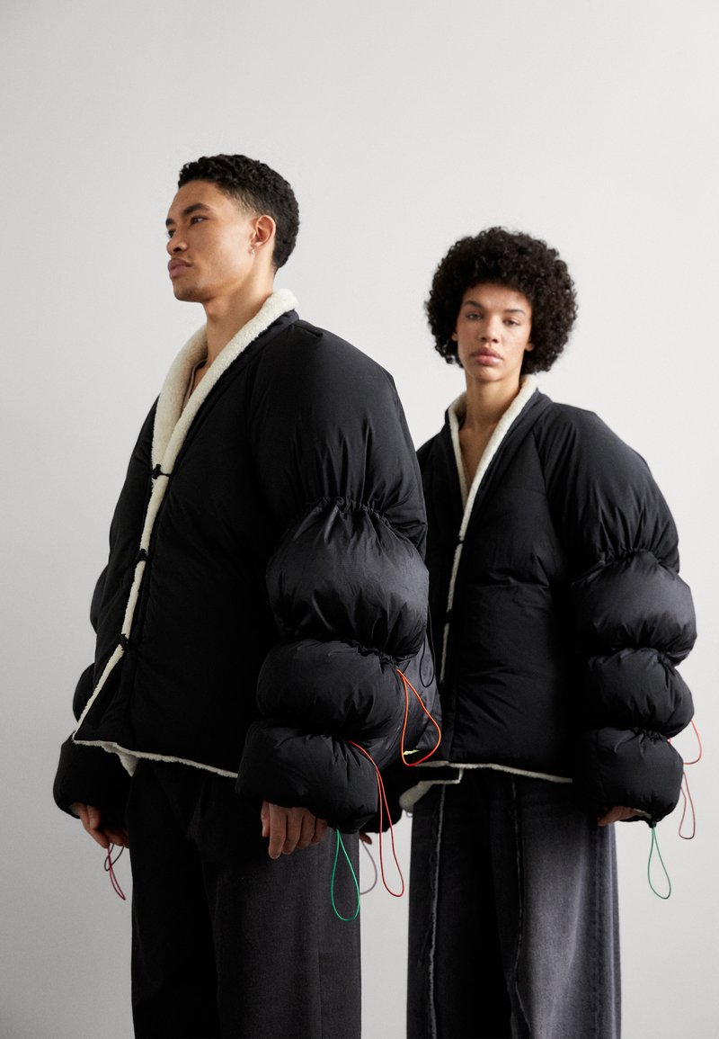 STAMM INSIDE OUT MAKI UNISEX - Sulejope - black/must - Zalando.ee