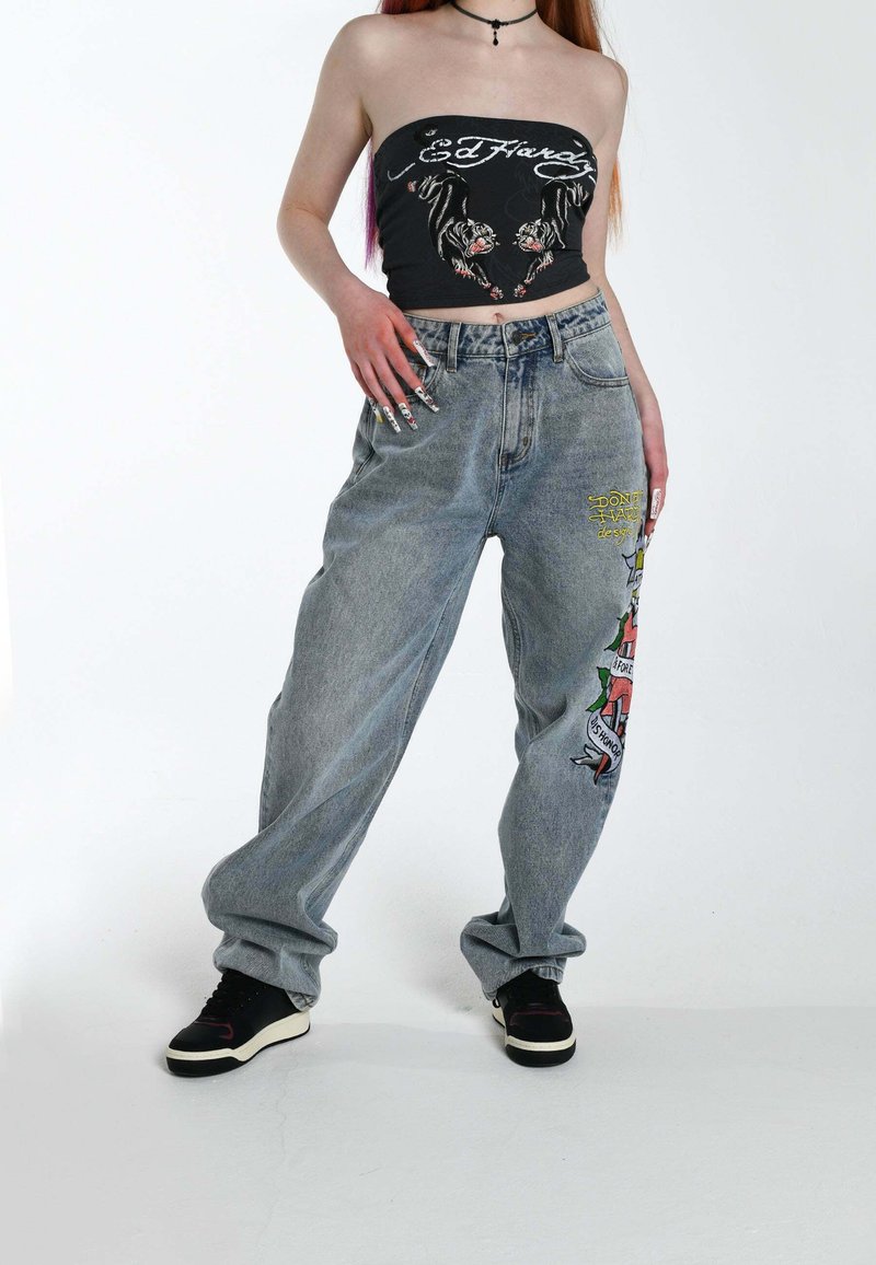 Ed Hardy DEATH BEFORE DISHONOR BOYFRIEND - Relaxed fit jeans - bleach ...