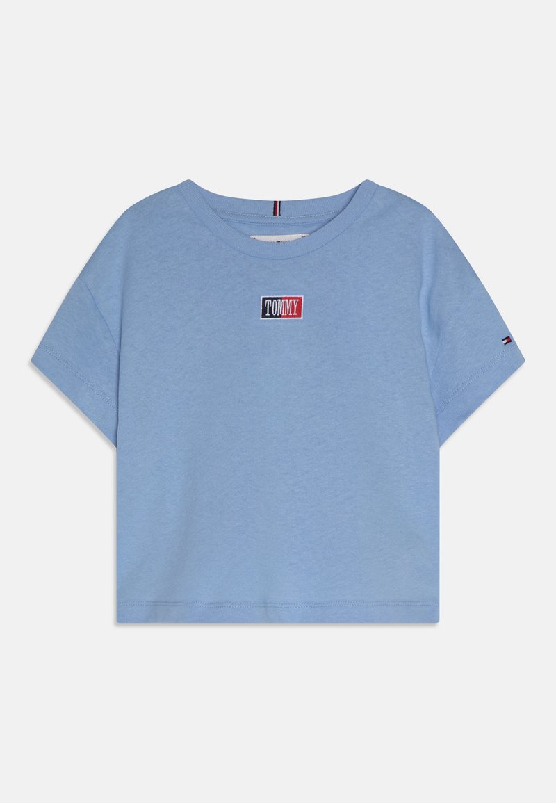 Tommy Hilfiger TIMELESS TEE - Camiseta básica - pearly blue/azul claro ...