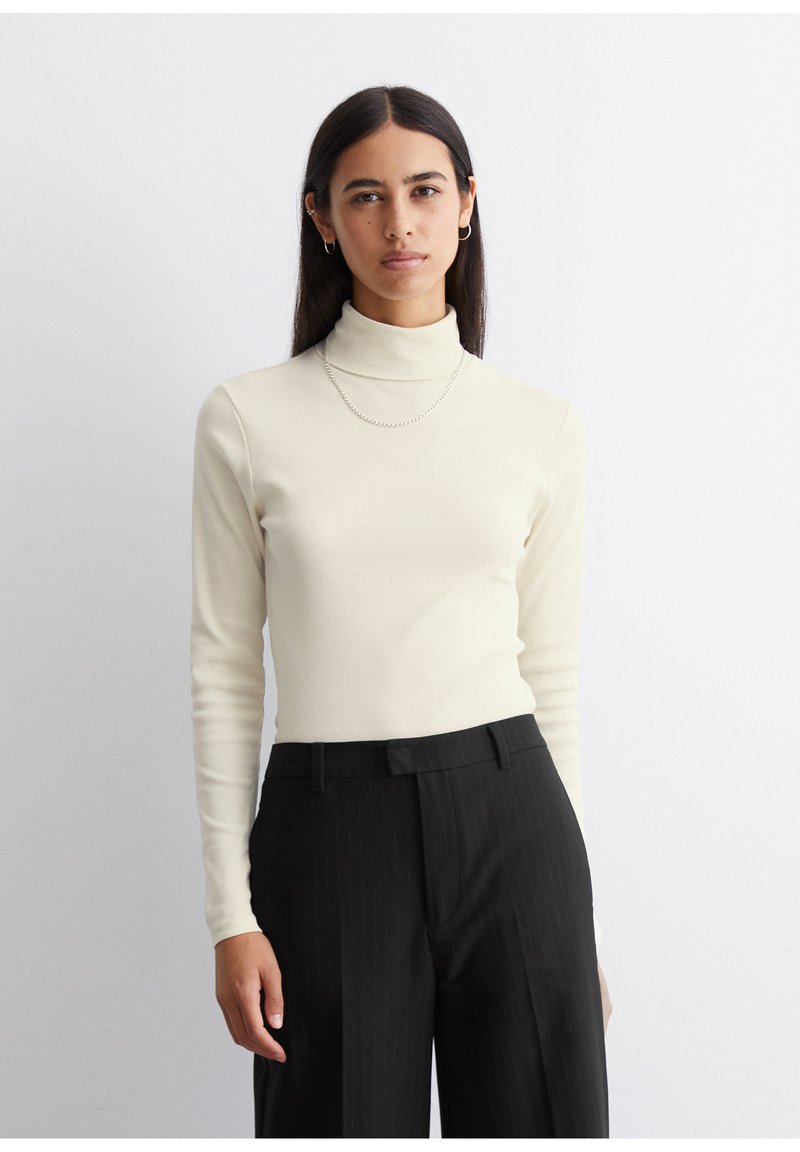 Marc O'Polo DENIM TURTLENECK - Langarmshirt - chalky sand/offwhite - Zalando.de
