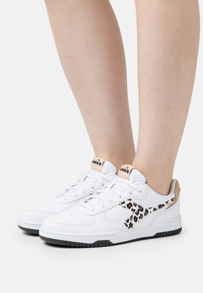 Diadora RAPTOR - Sneaker low - white/black/weiß - Zalando.ch