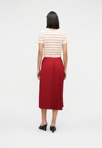Tommy Hilfiger FLUID PLEATED PULL ON MIDI SKIRT - Jupe plissée - dark ...