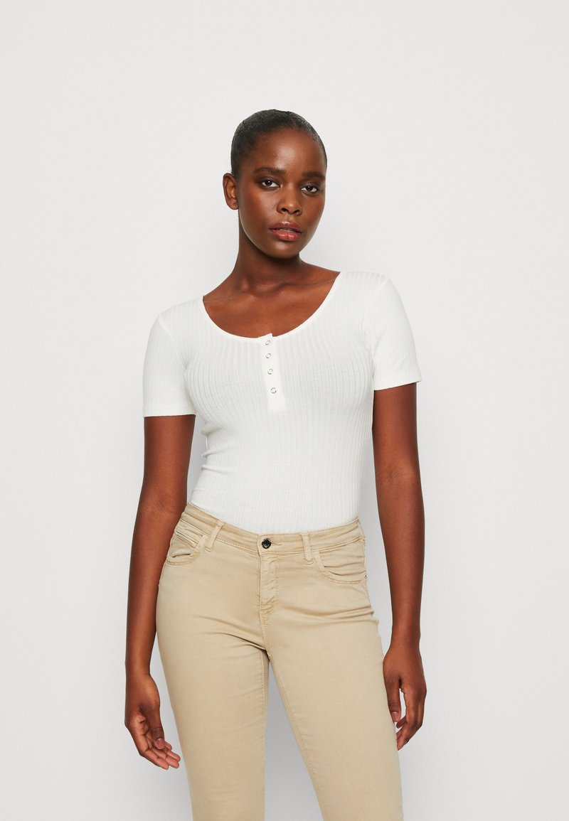 JDY JDYFRANSISKA - Basic póló - cloud dancer/törtfehér - Zalando.hu