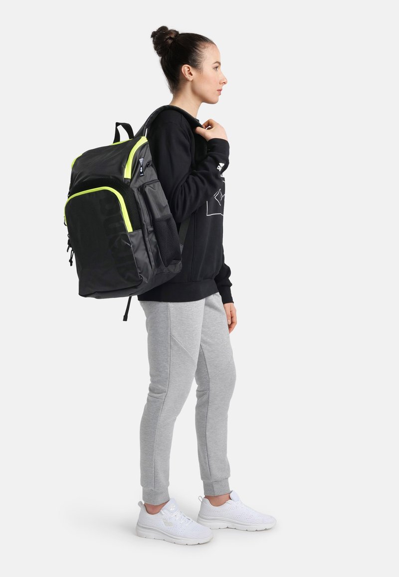 Arena SPIKY III BACKPACK 35 - Tagesrucksack - dark smoke neon yellow ...