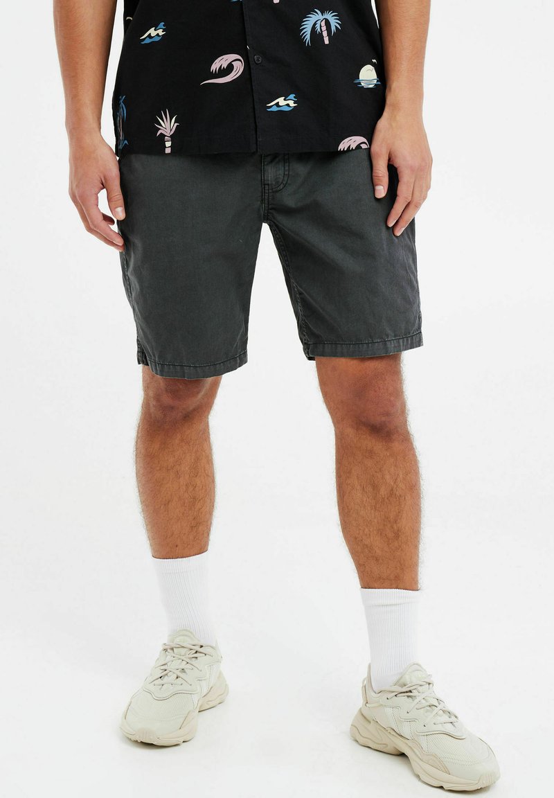 Protest PRTCOMIE - Shorts - deep grey/antracita - Zalando.es