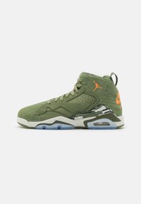 Jordan JORDAN UNISEX - Ghete baschet - light olive/sail/bright mandarin ...