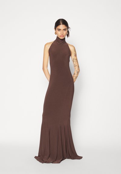 Norma Kamali HALTER TURTLE FISHTAIL - Ballkleid - chocolate/braun - Zalando.at