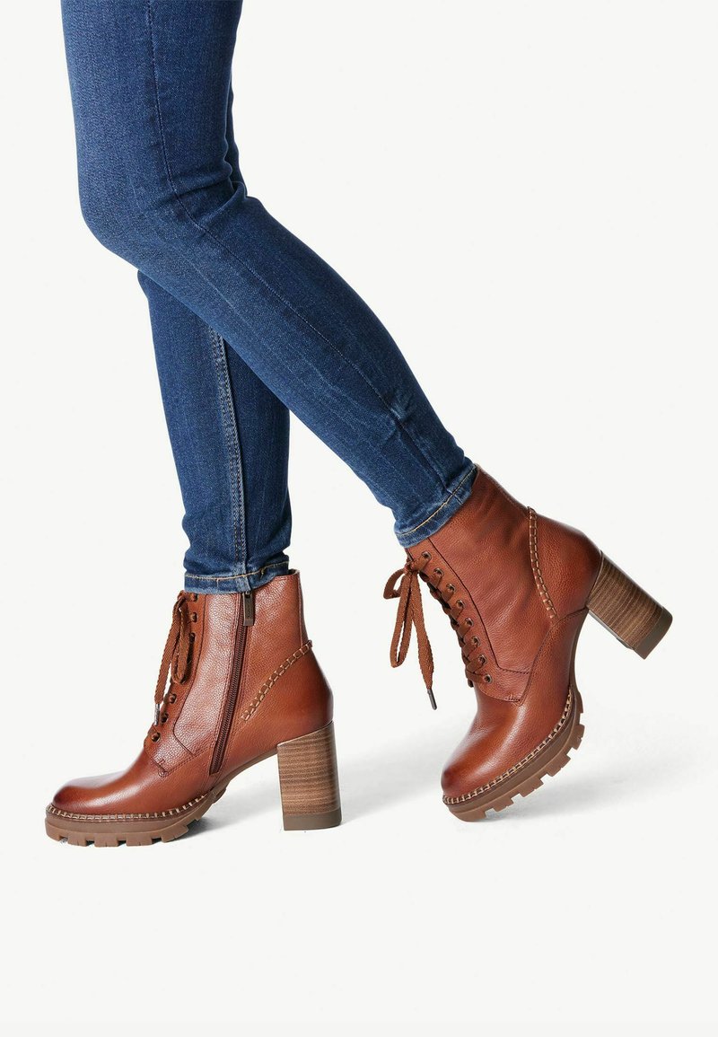 Tamaris Botine cu șireturi - cognac/maro - Zalando.ro