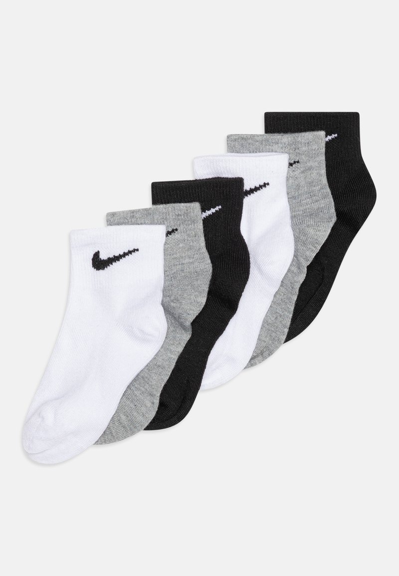 Nike Sportswear BASIC QUARTER UNISEX 6 PACK - Sokken - white/dark gray ...