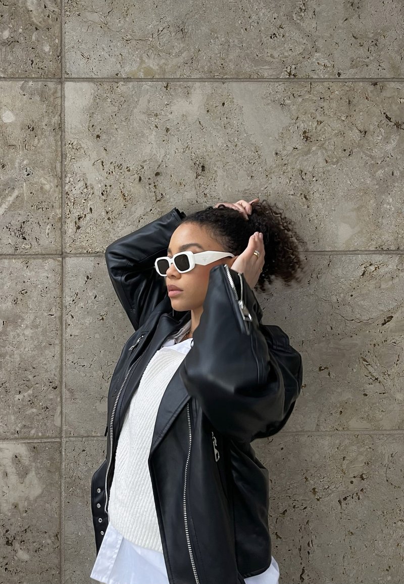 Prada UNISEX - Okulary przeciwsłoneczne - cream/mleczny - Zalando.pl