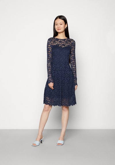 Cocktailkjoler på nett | Dame | Elegante festkjoler | ZALANDO - Side 2