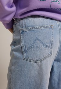 America Today IRVINE - Vaqueros boyfriend - light blue/azul claro ...