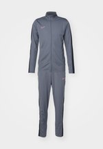 Nike Performance ACADEMY TRACK BRANDED - Træningssæt - iron grey/black ...