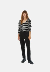 One Step MARA - Langarmshirt - black white/schwarz - Zalando.at