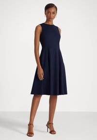Lauren Ralph Lauren CHARLEY SLEEVELESS DAY DRESS - Jerseykleid - lighthouse navy/blau - Zalando.de