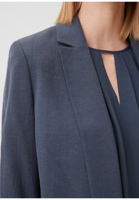 comma KURZ IM BOXY-LOOK - Blazer - tiefblau/dunkelblau - Zalando.ch