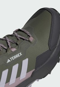 Adidas Terrex TERREX AX4 GORE-TEX® HIKING - Vaelluskengät - olive ...