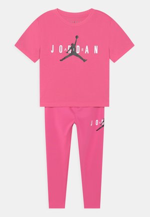 Jordan ESSENTIALS SET - Tuta - pink foam/fuxia - Zalando.it